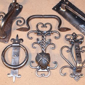 What is Wrought Iron? (Blacksmithing Guide) - Working the Flame